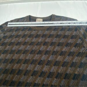 Vintage | Sweaters | Vintage Ingo Brown Houndstooth Wool Knit Sweater ...